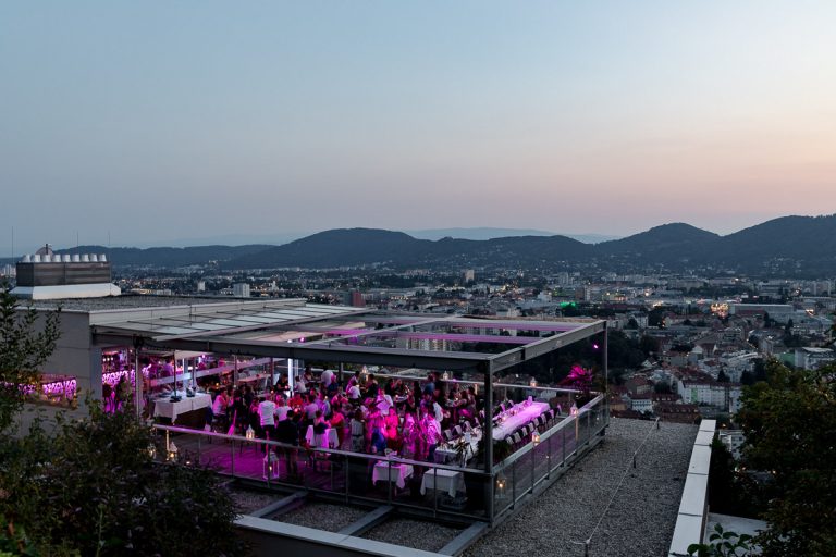 Rooftop Bars in Graz - die coolsten Dachterrassen der Genusshauptstadt ...